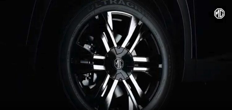 New MG Hector Teaser Reveals Alloy Wheels, Interior | 15 Dec Unveil ...