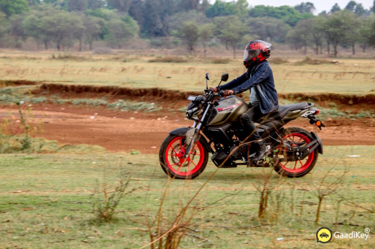 Yamaha FZ RAVE Review: Best Sporty 150cc Motorcycle to Buy in 2026 ...