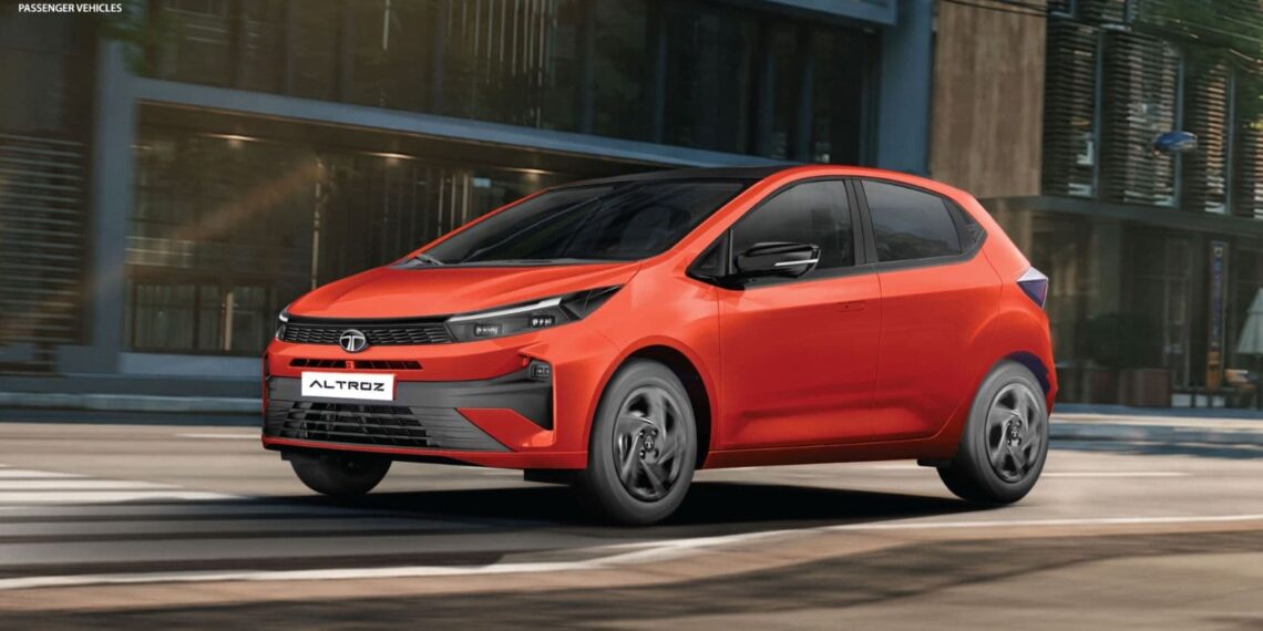 Tata Altroz iCNG AMT Launched: Price List, Specs, and Features - GaadiKey